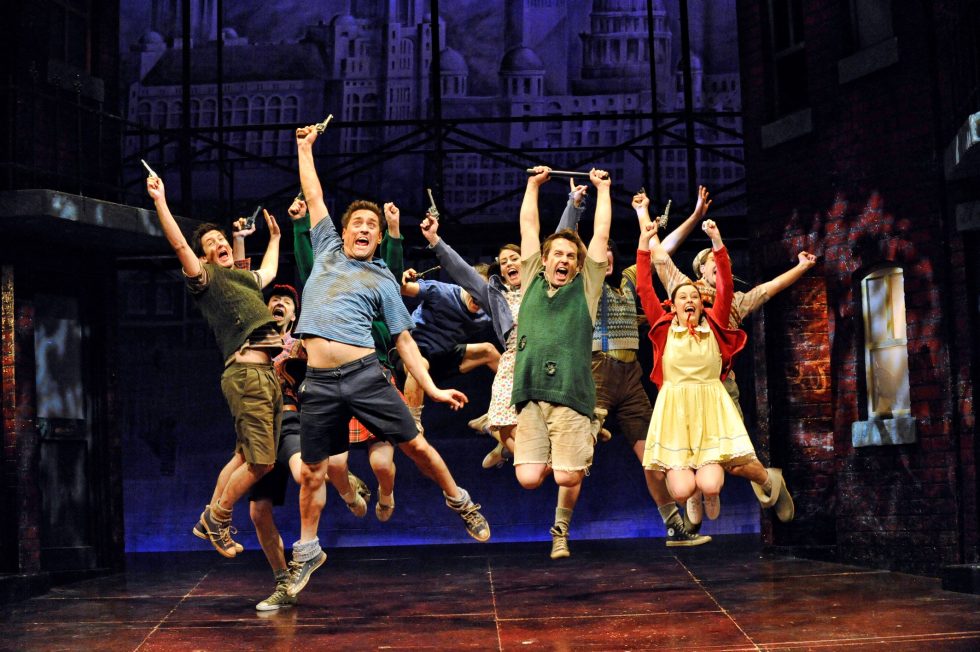 Blood Brothers – Theatre Royal Windsor